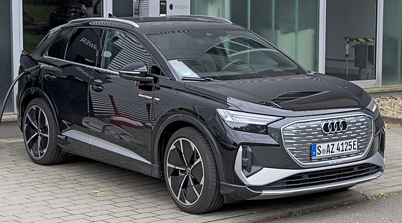 Audi Q4 45 e-tron - Electric Car Battery Replacement